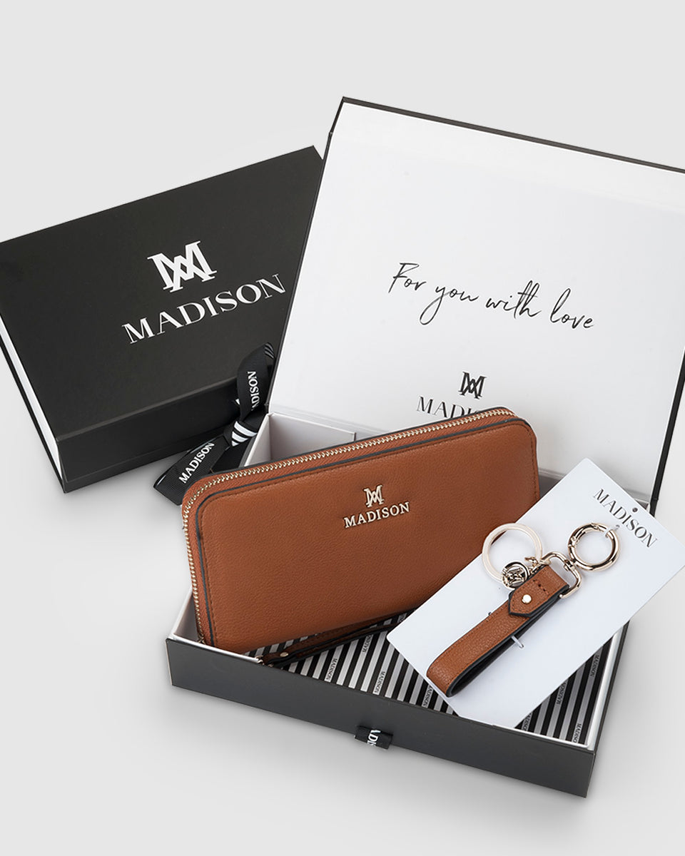 Madison Large Wallet & Keychain Giftbox - Dk Tan + Essential Keychain ...